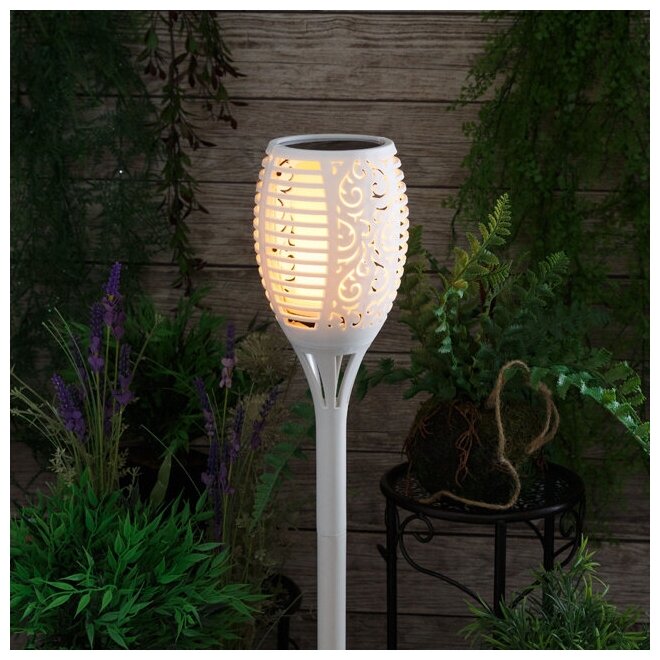 Садовый фонарь - факел Solar Flame на солнечной батарее 63*12 см с эффектом пламени, белый, IP44, Kaemingk, 897467