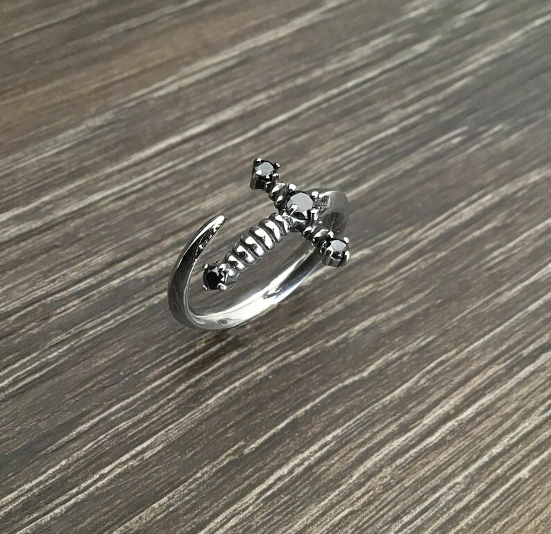 Кольцо переплетенное, металл, циркон, фианит