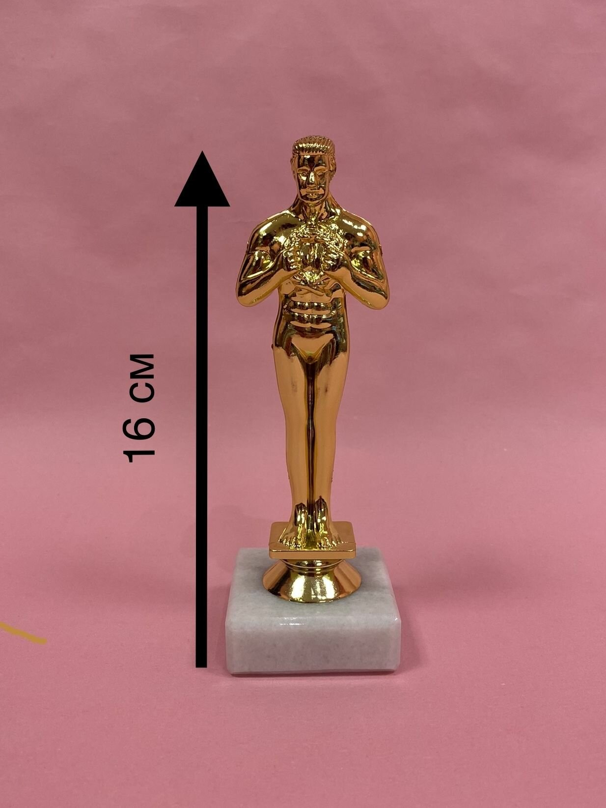 Кубок Оскар - 16 см. Фигурка пластик, подставка мрамор