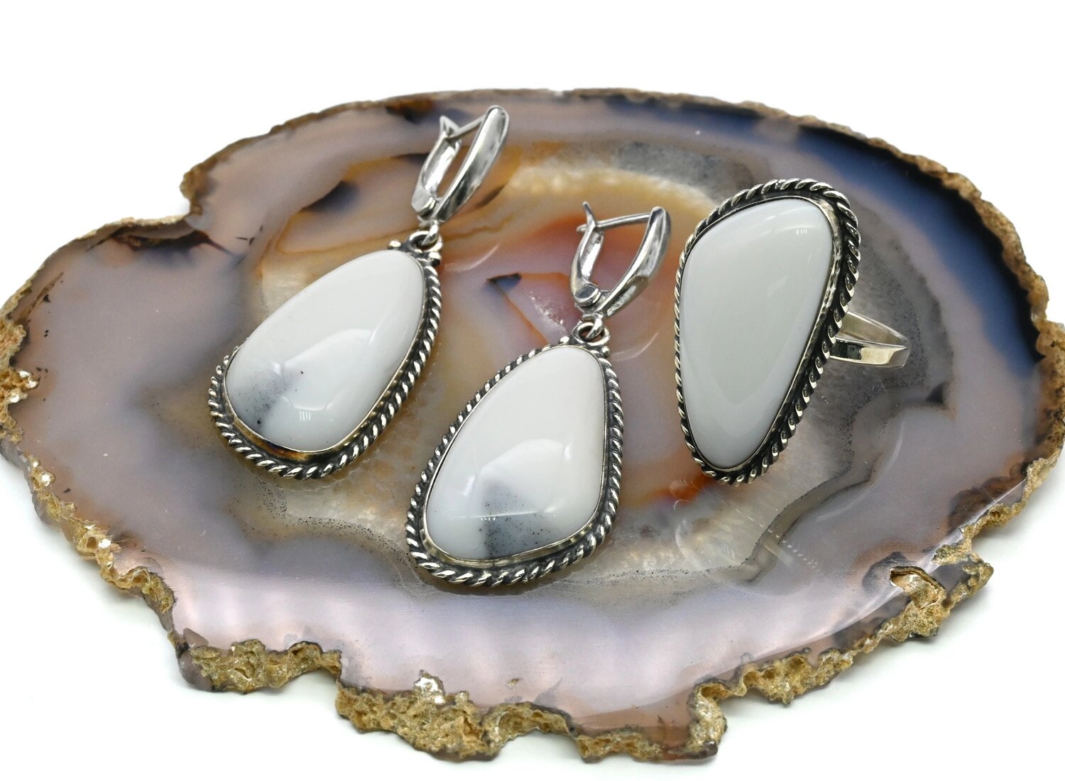 Комплект бижутерии, опал