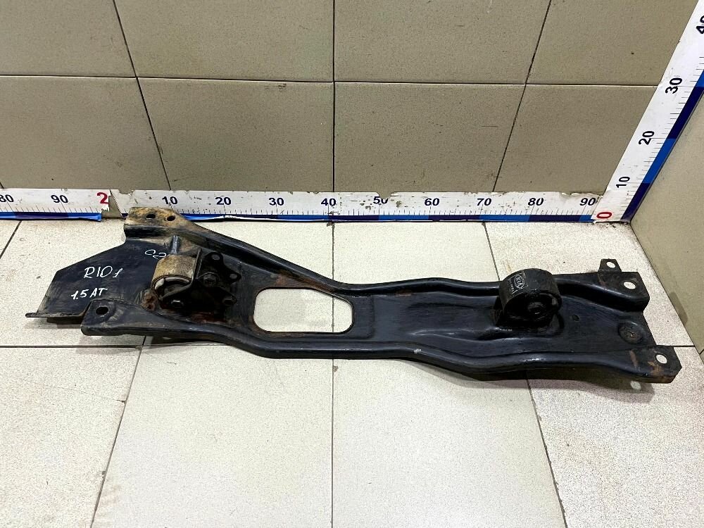 Балка передняя продольная Kia Rio I 21710FD800