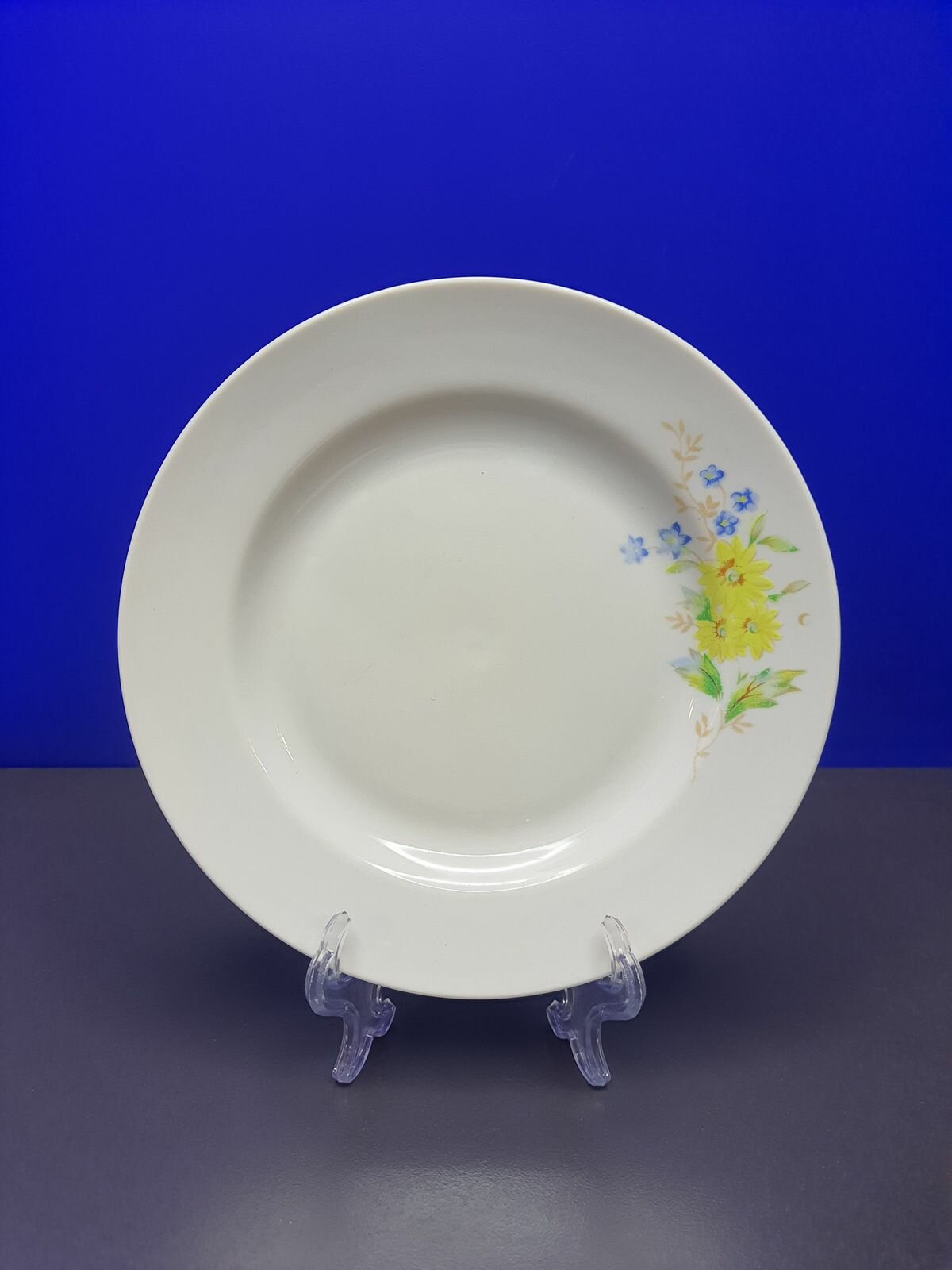 Тарелка винтажная плоская Мимоза, фарфор, цветочный узор, 17,5 см. Дулево, СССР