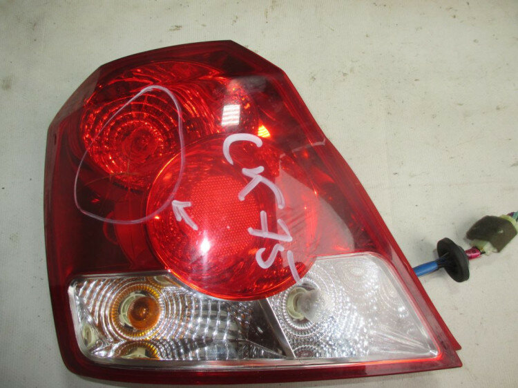 Фонарь задний левый Шевроле Авео Т200 Хэтчбек 96540268 - дефект потертость и трещина CK-75