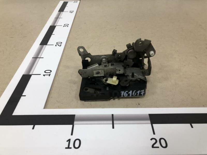 Замок двери задней левой Renault Logan 1 2005-2014 кат.номер: 8200928477