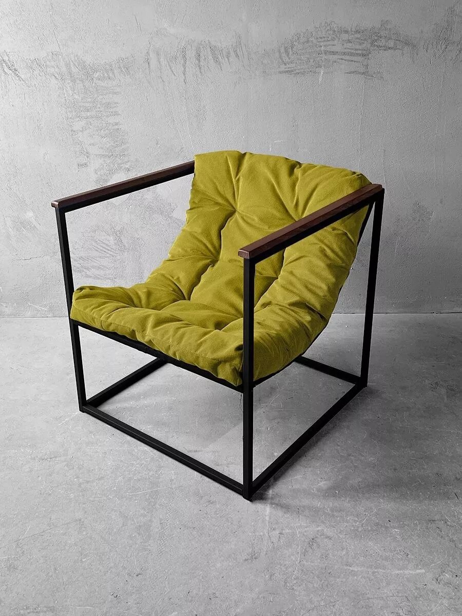 Кресло мягкое удобное для отдыха, уличное, на балкон, веранду, в стиле лофт, минимализм, Лофтовик ++ желтый велюр