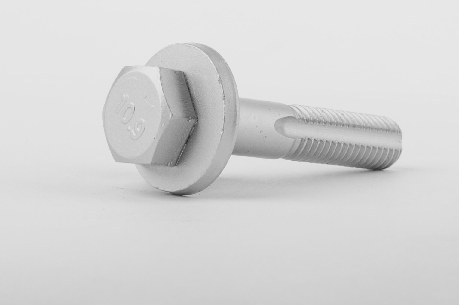 Винт Эксцентрик GParts арт. VO986931