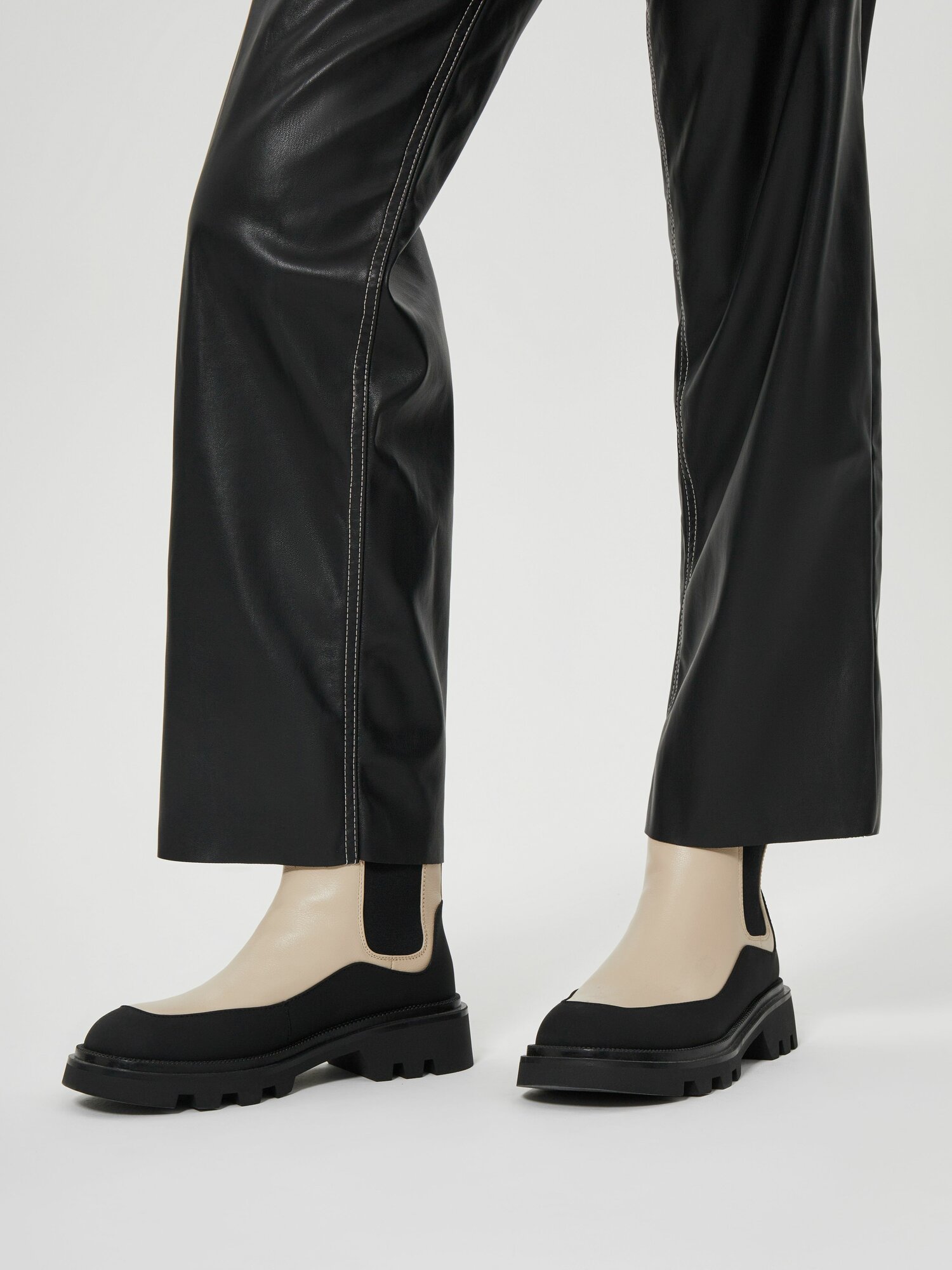 Ботинки челси