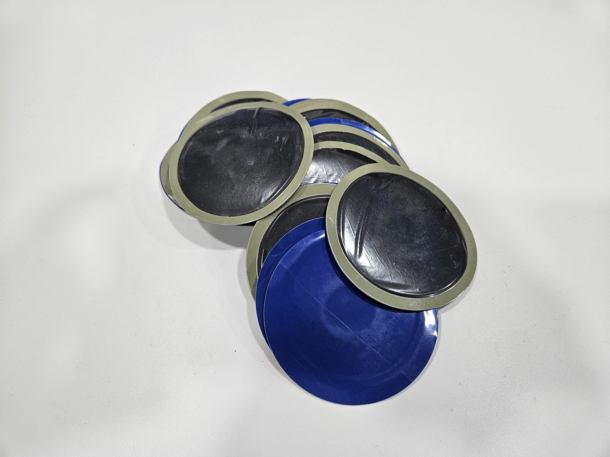 Заплата круглая для автомобильных камер, диаметр 80 мм, упаковка 25шт / Заплатки камерные для шиномонтажа