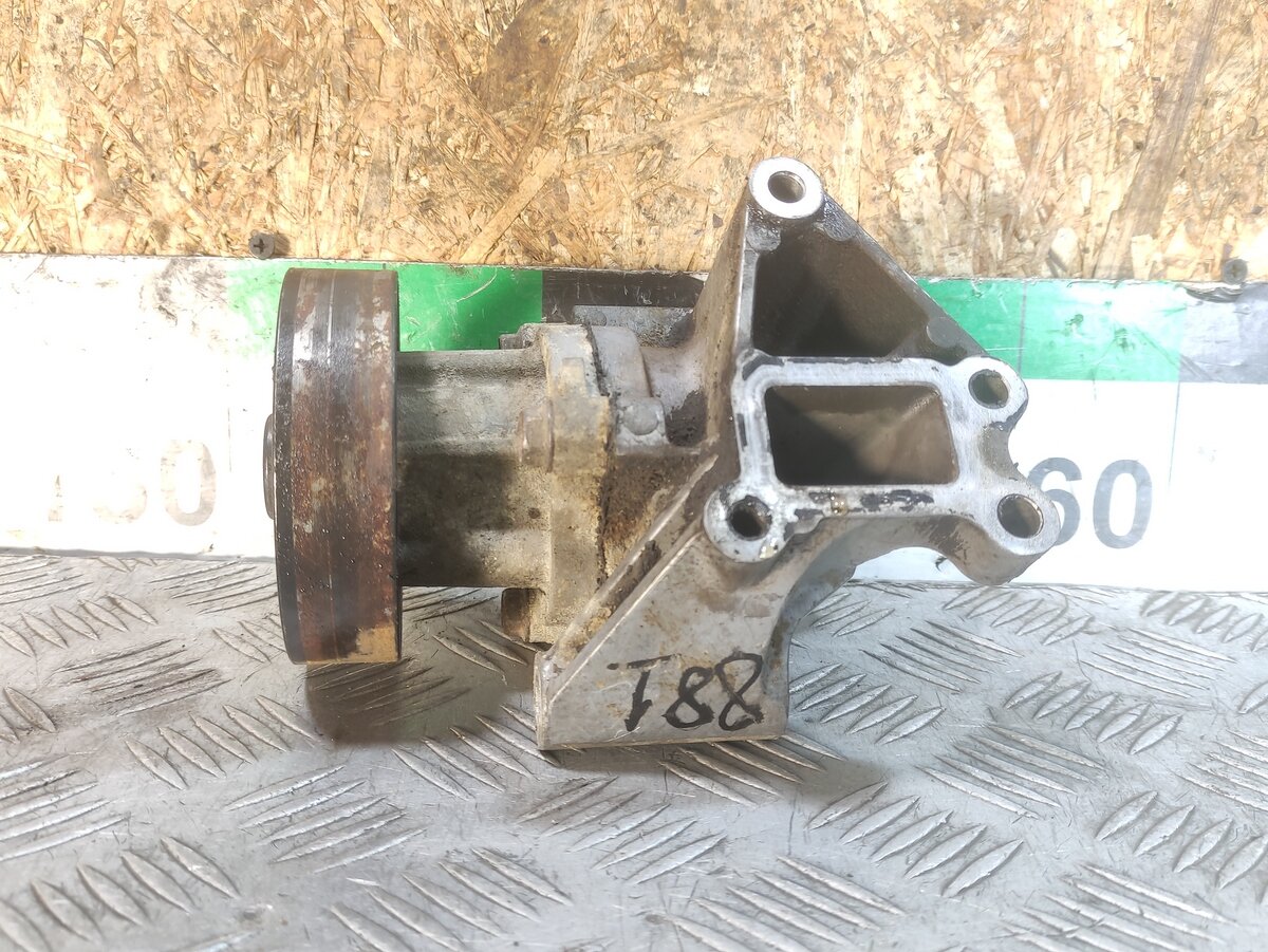 Насос водяной помпа NISSAN Primera 2002-2007 210136N200