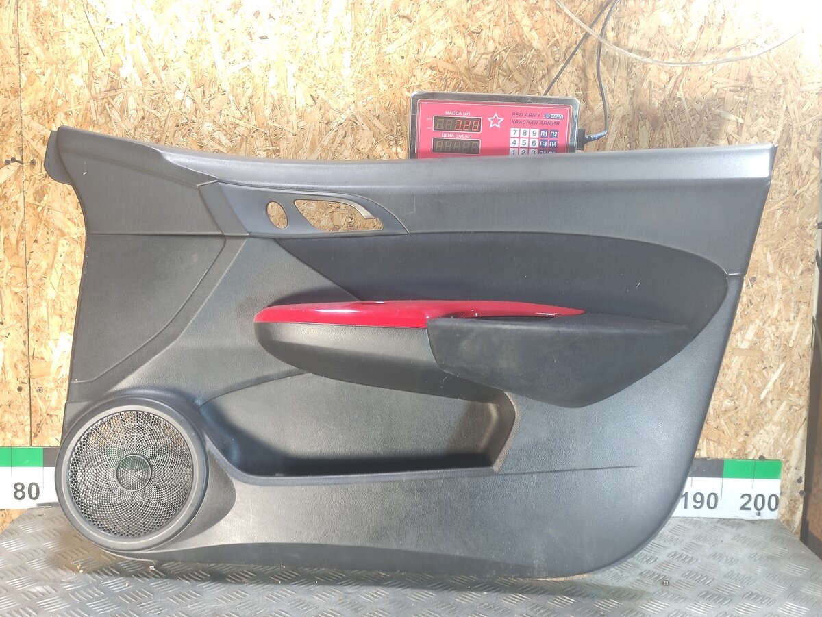 Обшивка двери передней правой HONDA Civic 2006-2012 83531SMGE02ZA