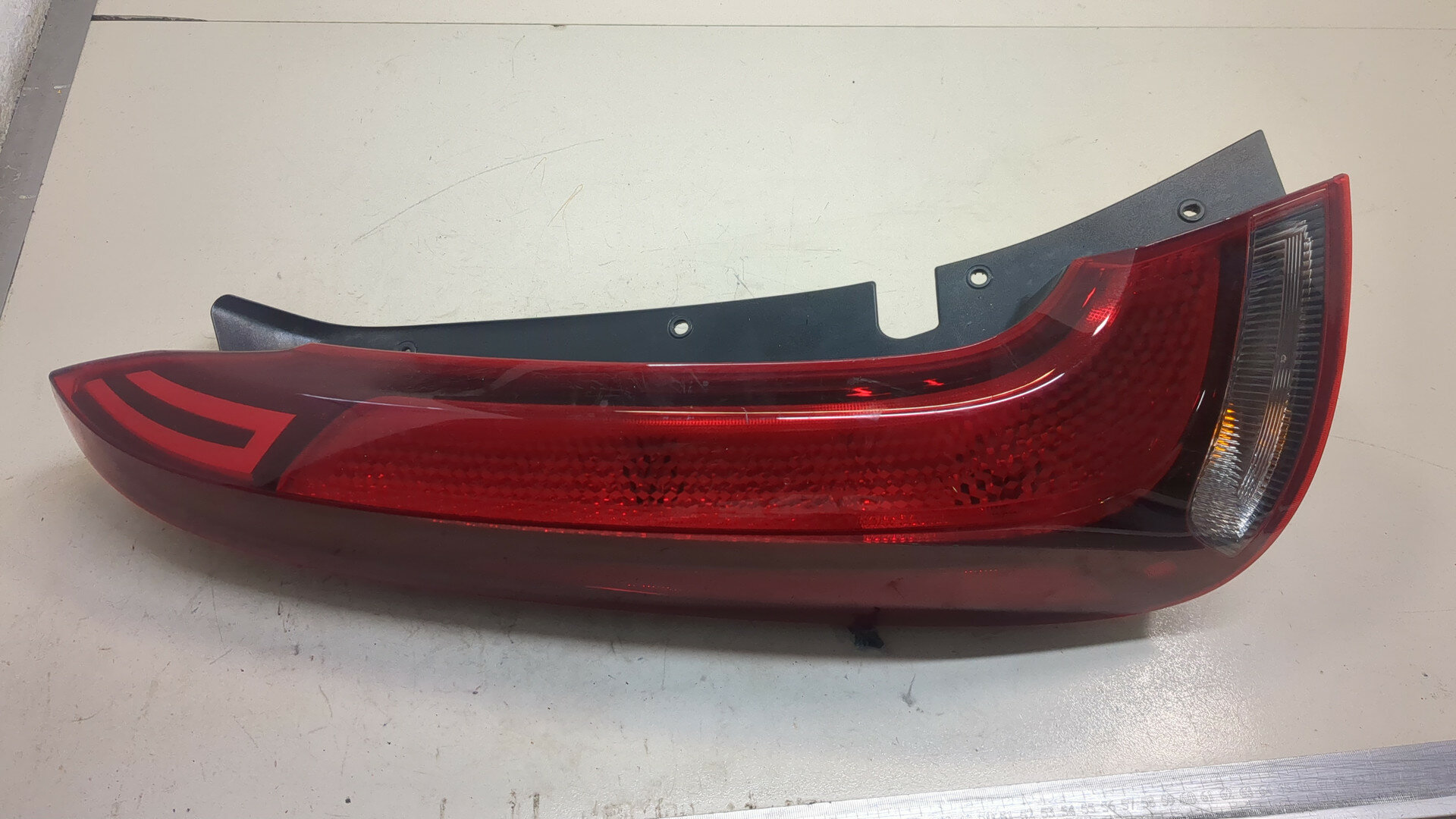 Фонарь (задний) левый КИА Soul Б/У