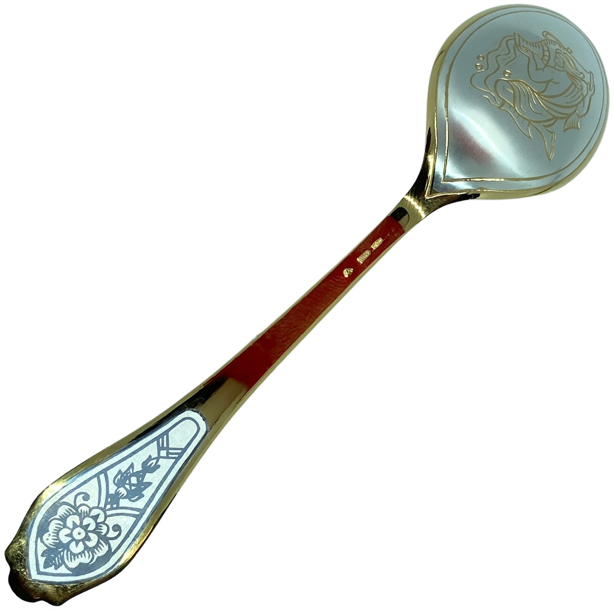 Ложка чайная из серебра 925 пробы с позолотой. Знак зодиака Водолей. Северная чернь. 40010388В04