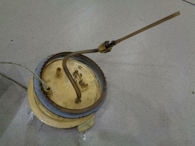 Фланец топливного насоса от Volkswagen Touareg 2002-2010