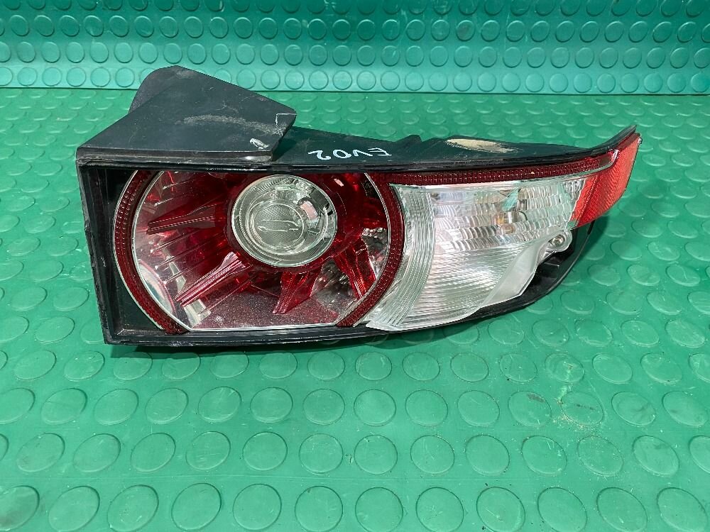 Фонарь задний правый без стекла Land Rover Range Rover Evoque I (2011—2015) LR037710