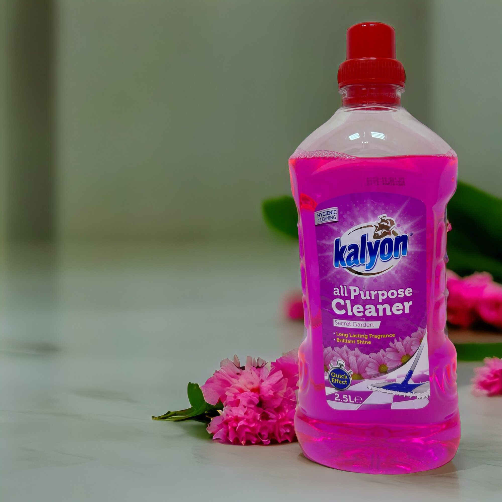Универсальное моющее средство для пола и кафеля KALYON SECRET GARDEN 2.5л