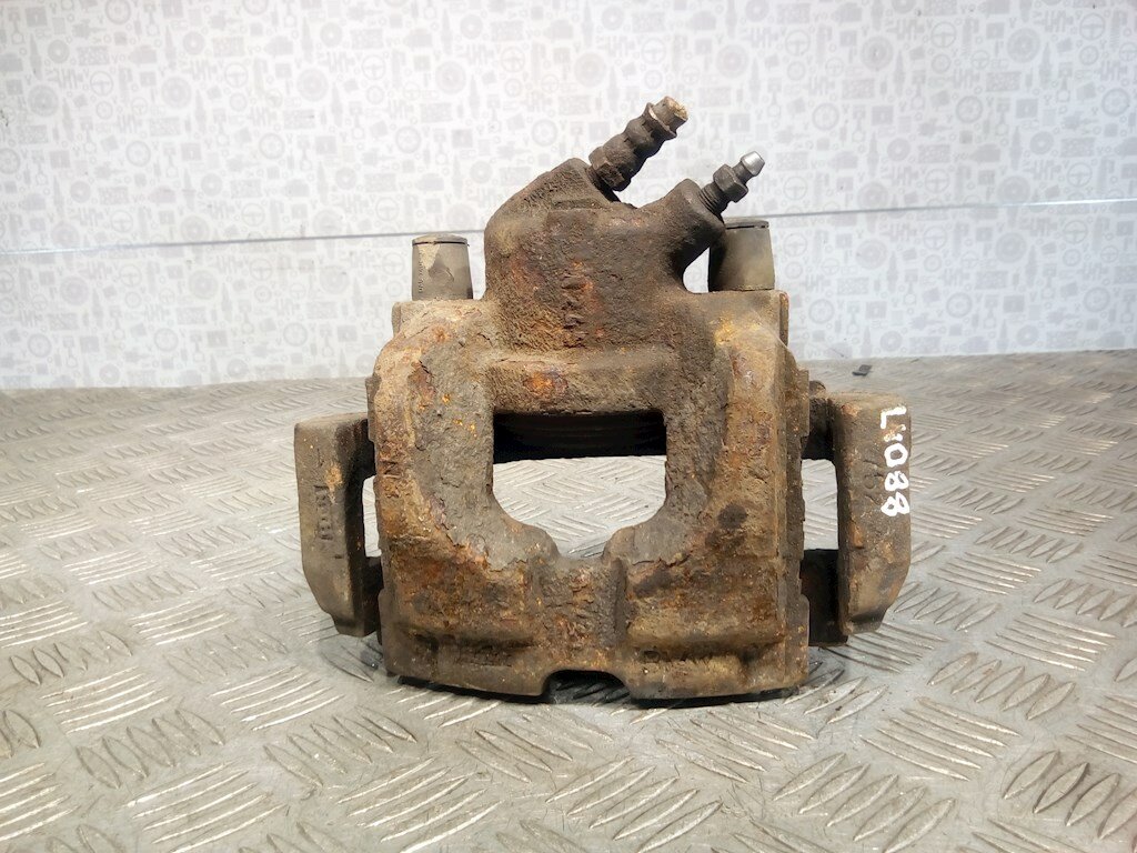 Суппорт передний правый BMW 3-Series (E90/E91/E92/E93) 34116776528 арт. 476913