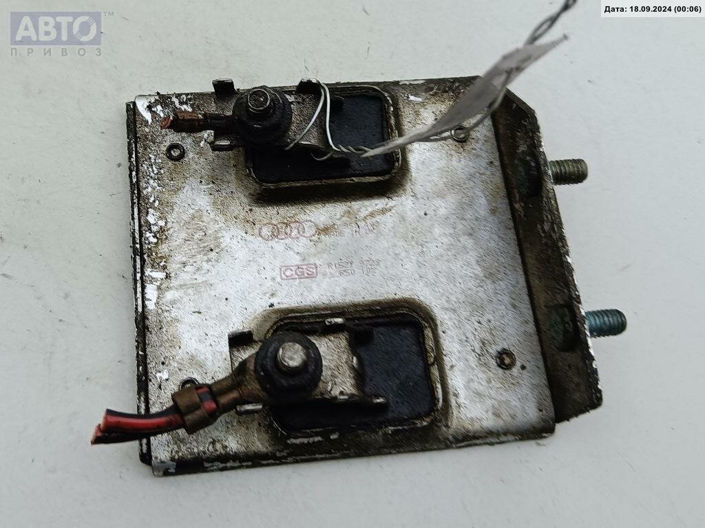 Блок управления вентилятором радиатора Audi A6 C5 (1997-2005)