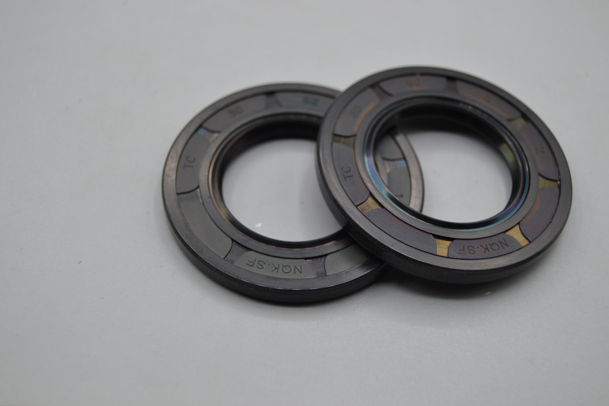 Манжеты сальники 30x52x5, (2шт)