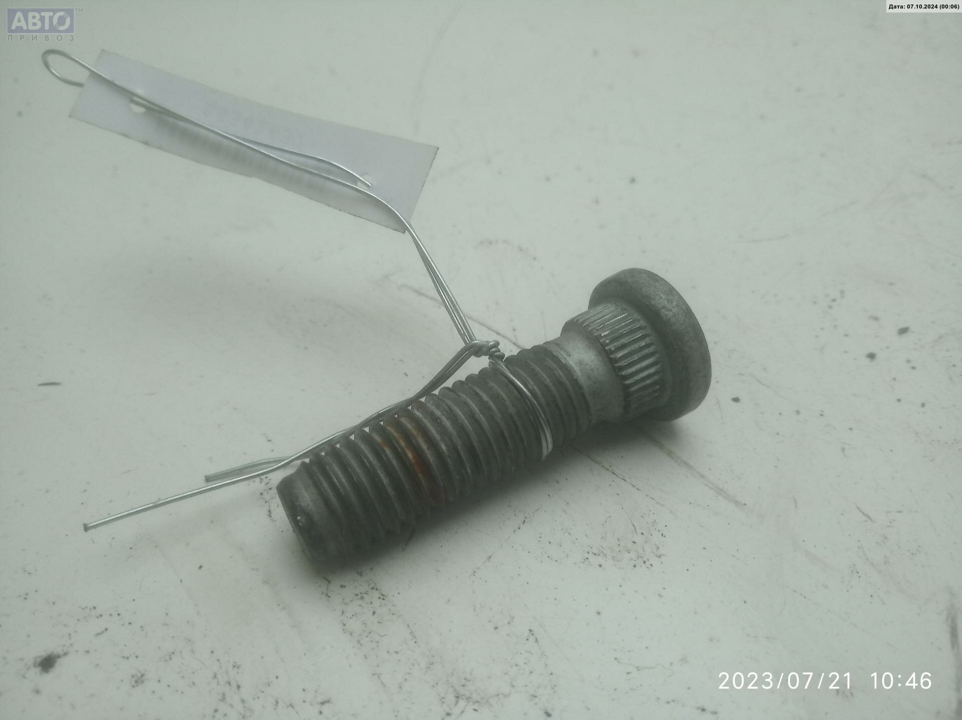 Болт колесный (гайка колесная) Ford Transit (2000-2006)