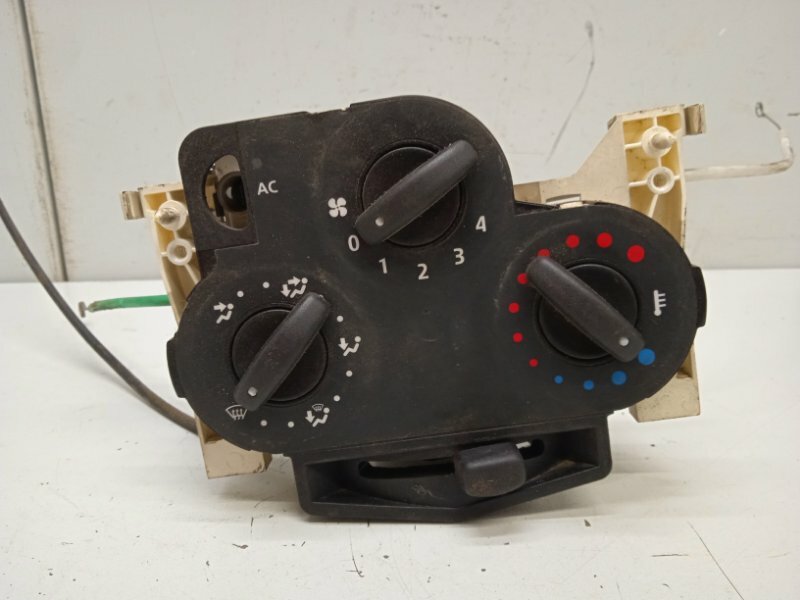 Б/У печкой, до 2009 года, Рено Логан Блок управления отопителем Renault Logan 1, LS0, LS12, LS1Y 74056 RENAULT арт. 600154...