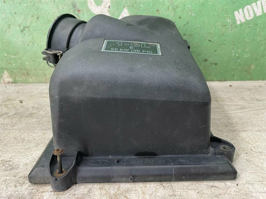 Корпус воздушного фильтра Ford Escort /Orion 1995-1998