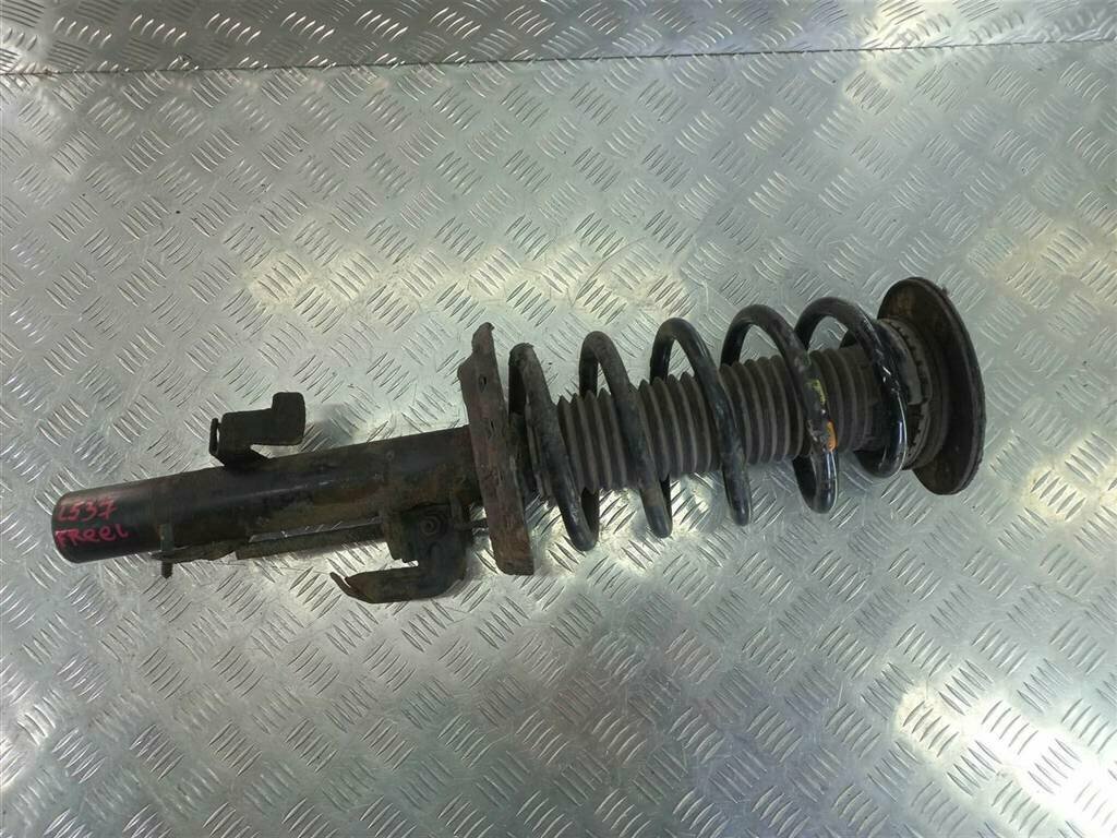 Стойка передняя левая Б/У для LAND ROVER FREELANDER II (2006—2010) LR001141