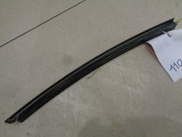 Направляющая стекла двери задней правой от BMW 3-Series E90 2005-2012