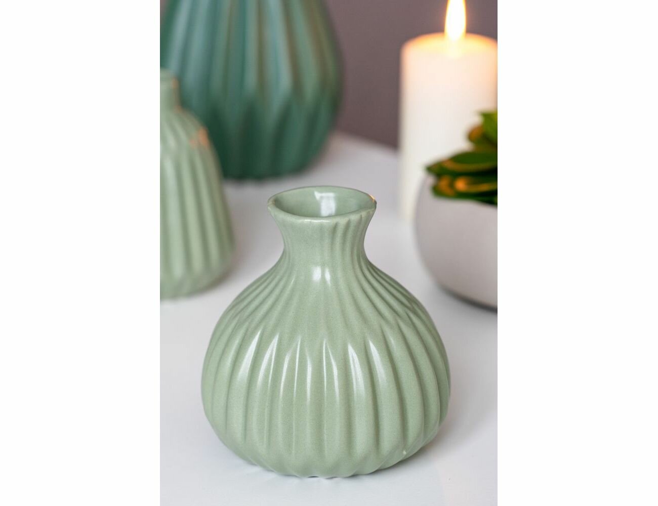 Фарфоровая ваза аппетитозо округлая, светло-зеленая, 12 см, Boltze 2027308-1