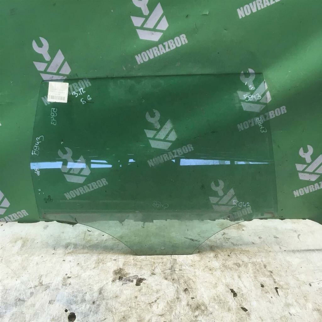 Стекло двери задней правой VW Passat B6 05-10