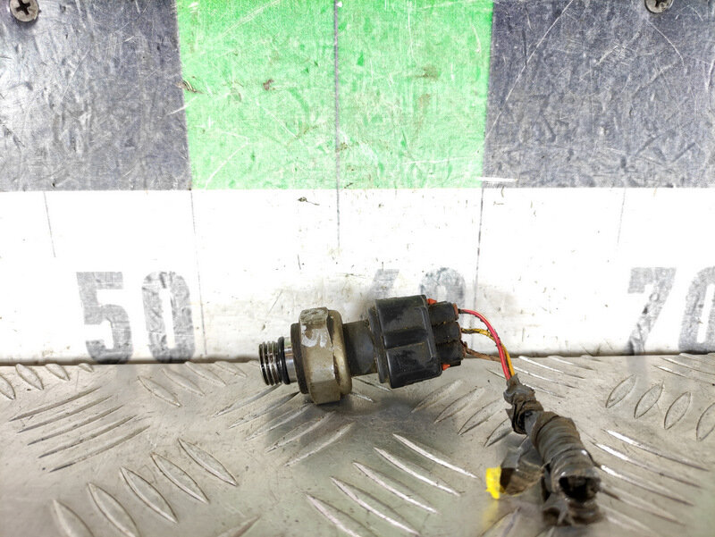 Датчик давления масла TOYOTA Scion xA 2005-2006 8944851010