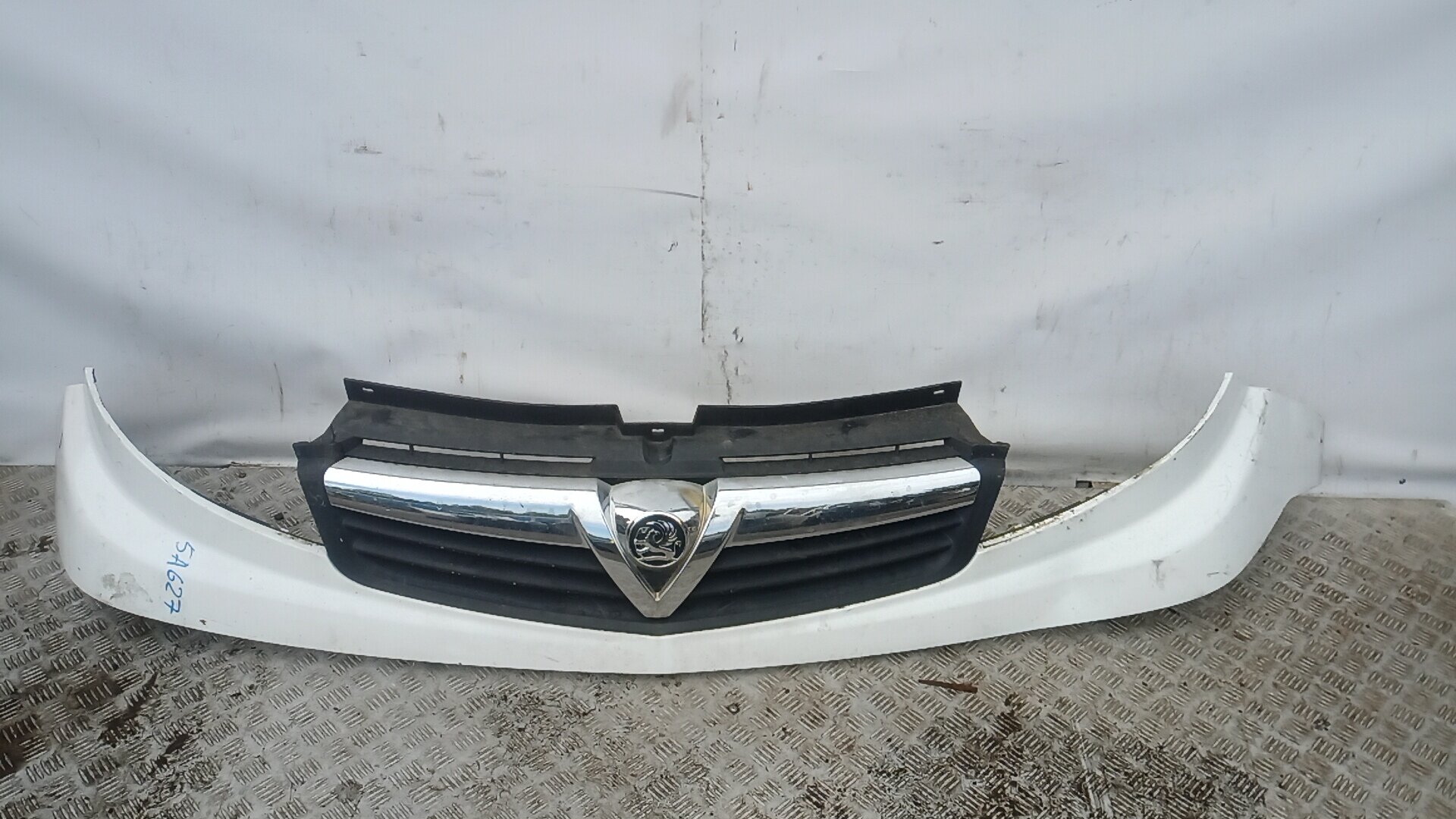 Решетка радиатора OPEL VIVARO, Номер 4416663, 4416662, 93188853, 93188851
