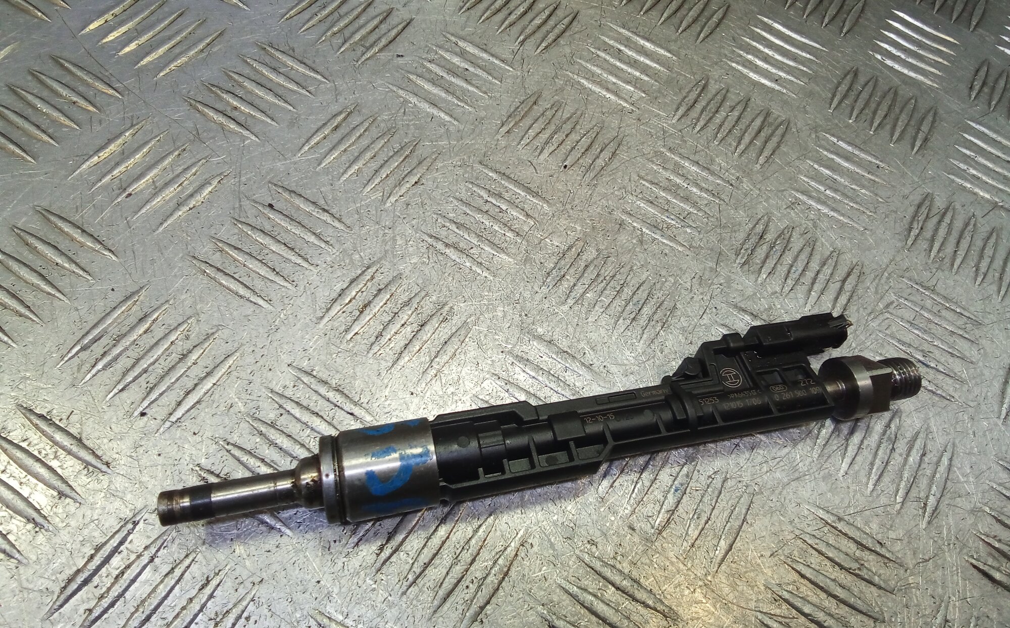 Форсунка бензиновая BMW 5 F10/F11, Номер 1210151706, 0261500109