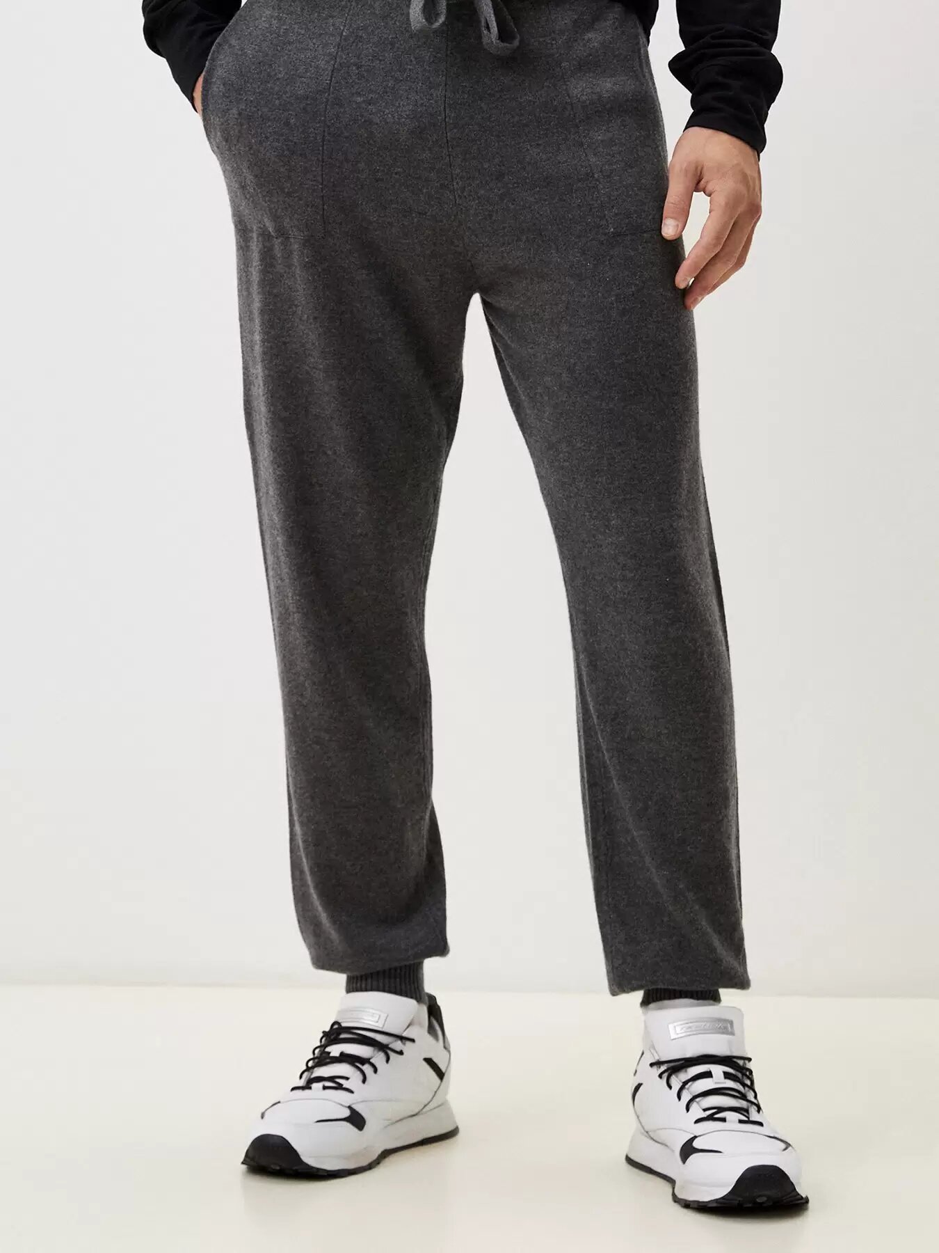 Брюки спортивные