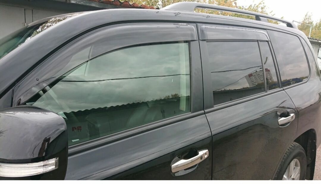 Дефлекторы на окна (ветровики) для Toyota Land Cruiser 200 2007г-