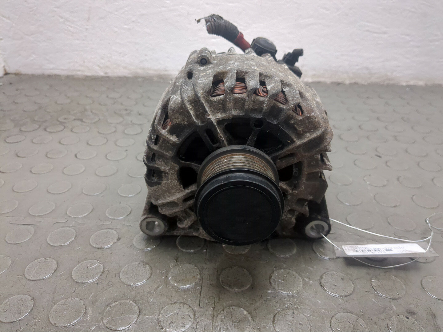 Генератор Ford Fiesta Б/У