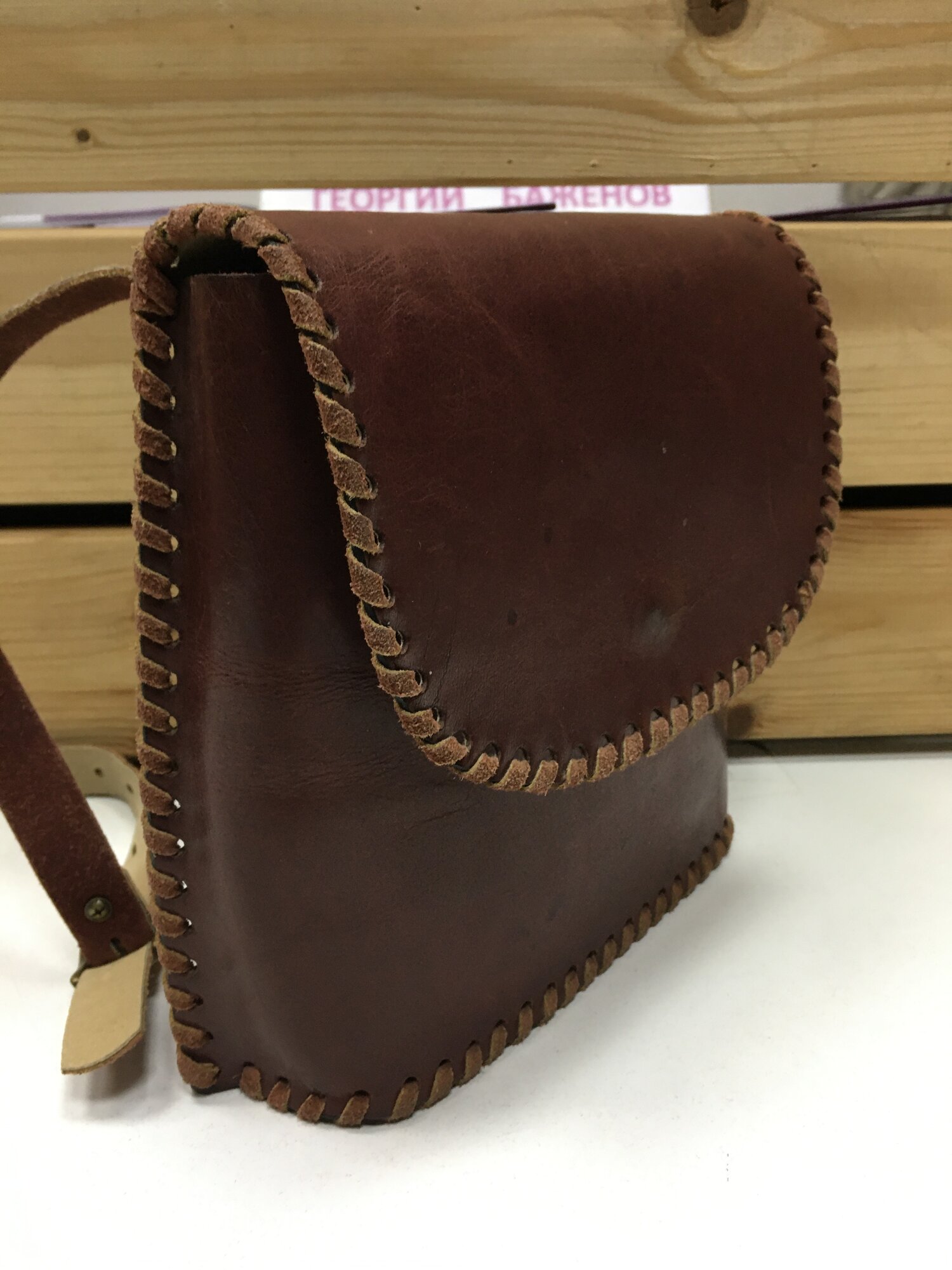 Сумка-футляр 20/21,5/7,5 см, бордового цвета натуральная кожа Ручная работа Россия.