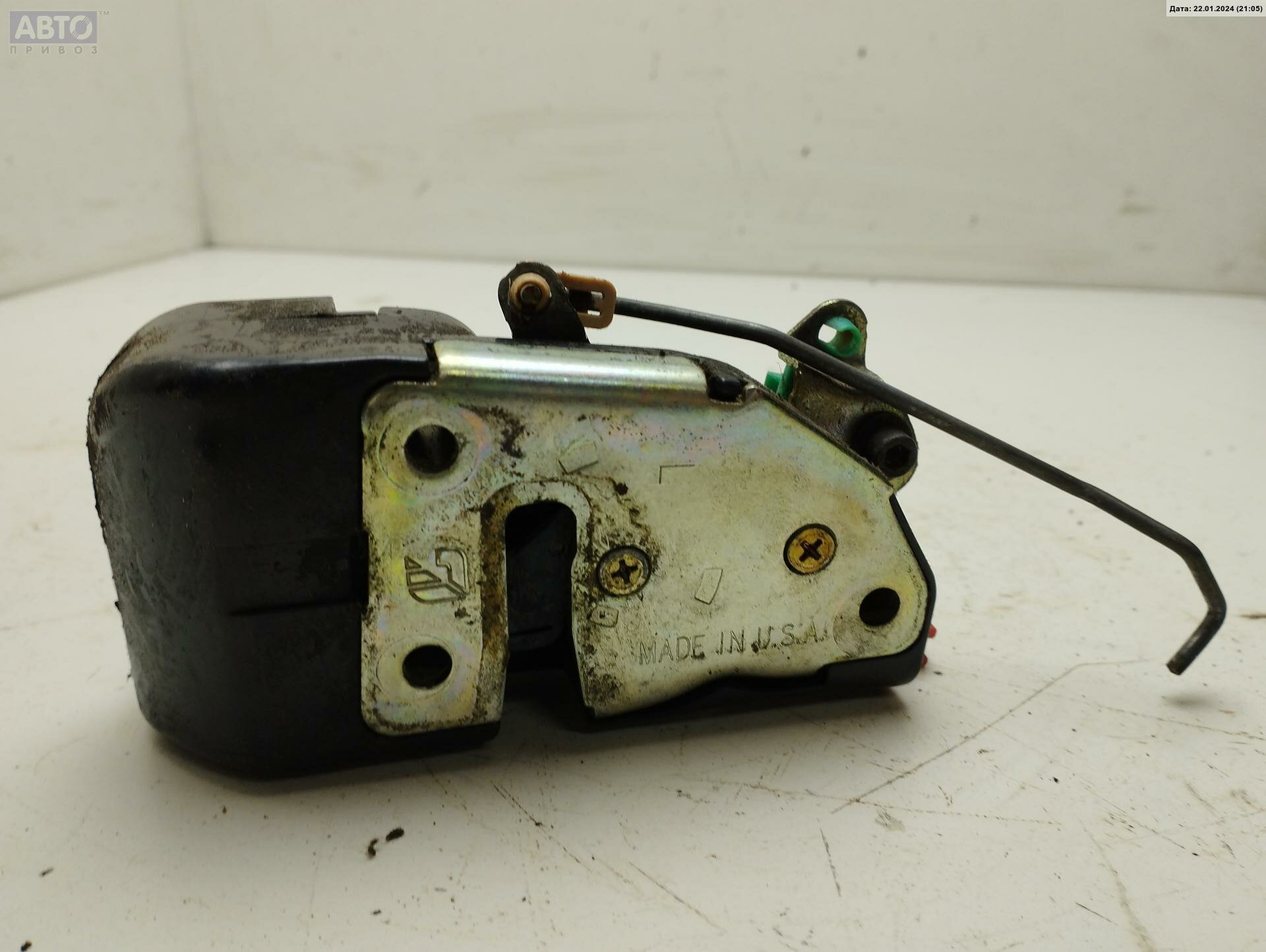 Замок двери передней левой Chrysler Voyager (1996-2000)