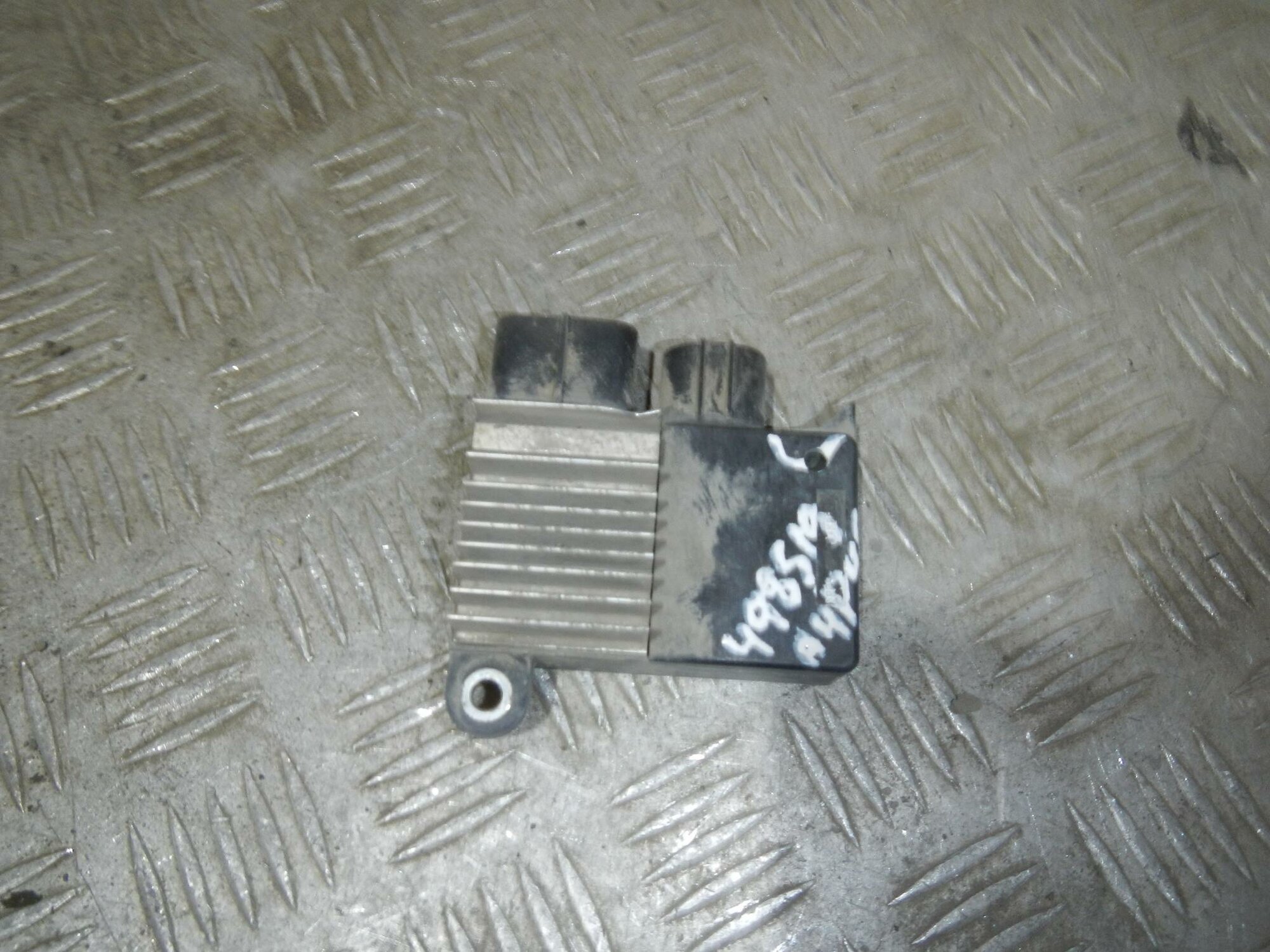 Б/У Блок управления вентилятором, Toyota (Тойота)-AURIS (06-13) TOYOTA AURIS (06-13) сломано 1 крепление. 498519 TOYOTA ...