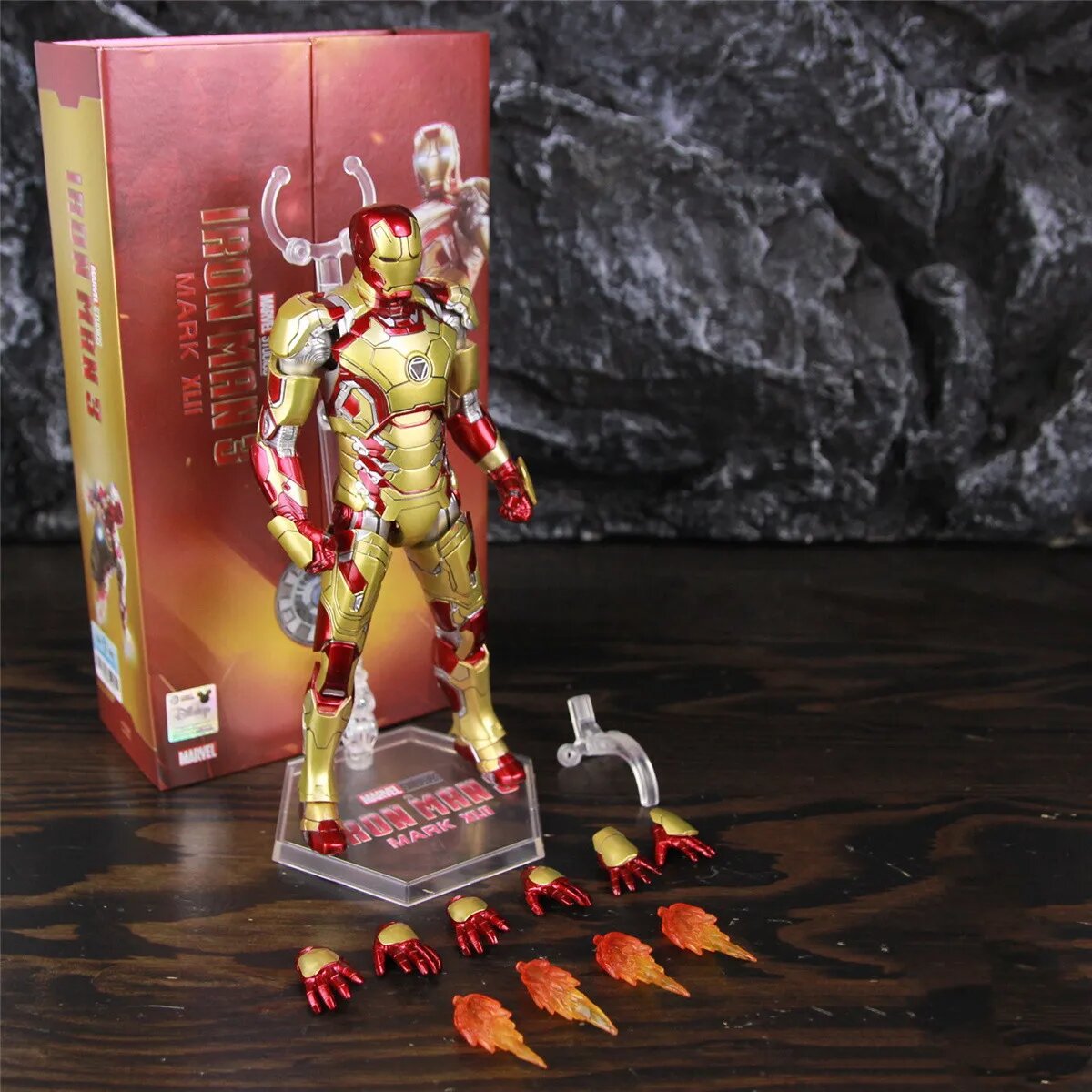 Hot Toys Iron Man Mark XLII 7" Фигурка в коробке