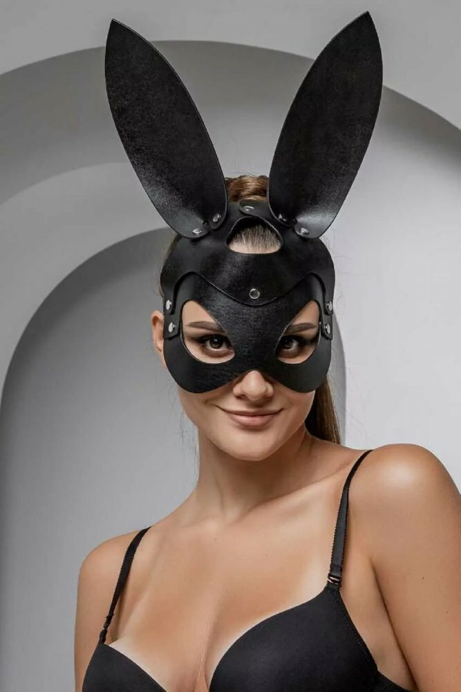 Маска Зайка кожа черный