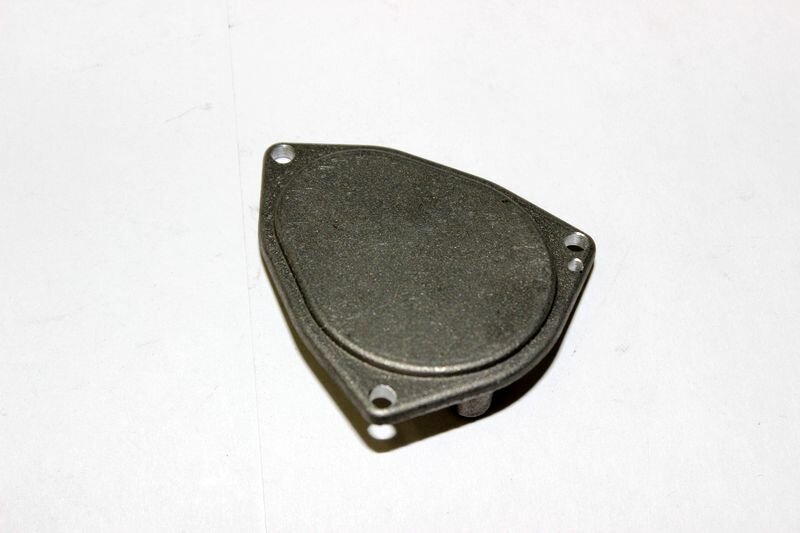 Крышка карбюратора без ограничительного штифта