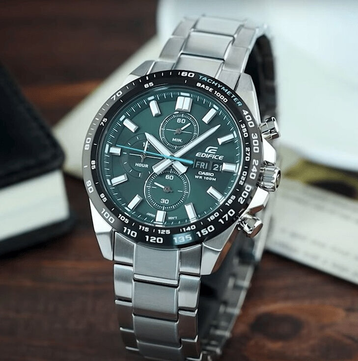 Наручные часы CASIO Edifice, зеленый — фото 1