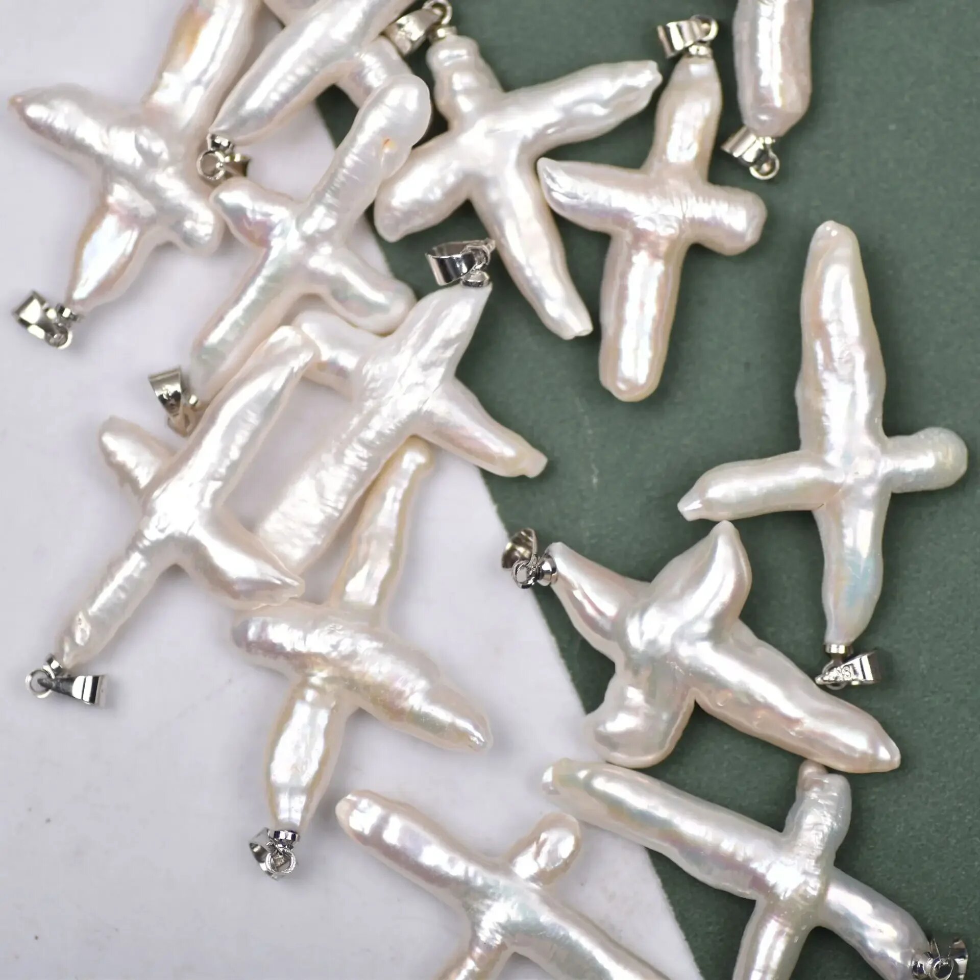 Натуральный пресноводный жемчуг кулон крест 24*30 мм