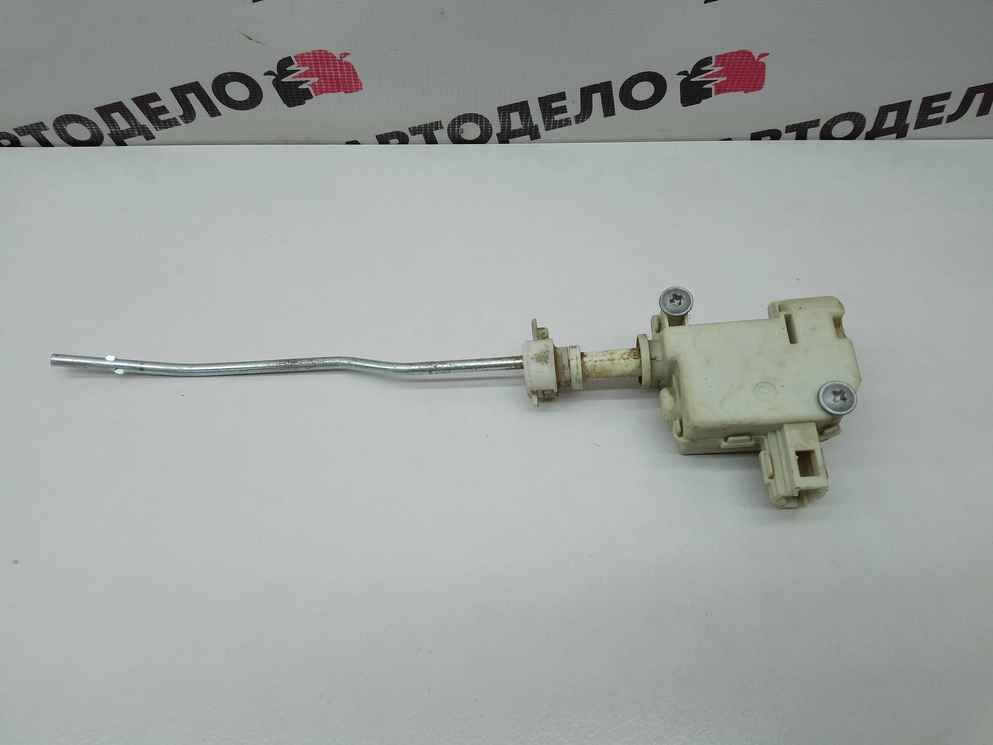 Моторчик лючка бензобака Volkswagen Golf MK5 2006