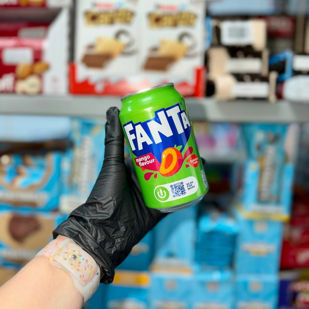 Газированный напиток Fanta со вкусом манго/Фанта 330 мл.
