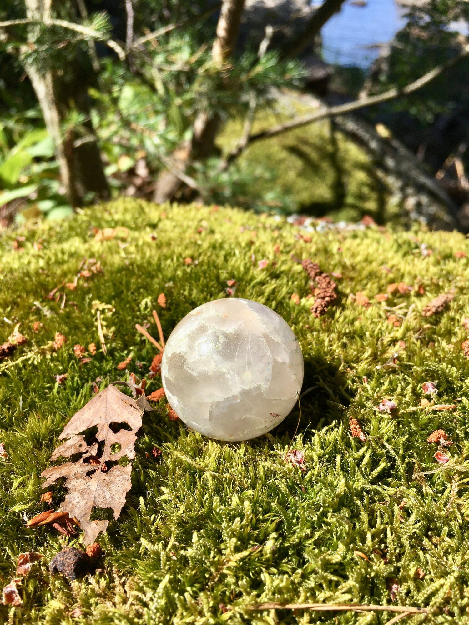 Подарок Сувенир Флюорит в форме шара