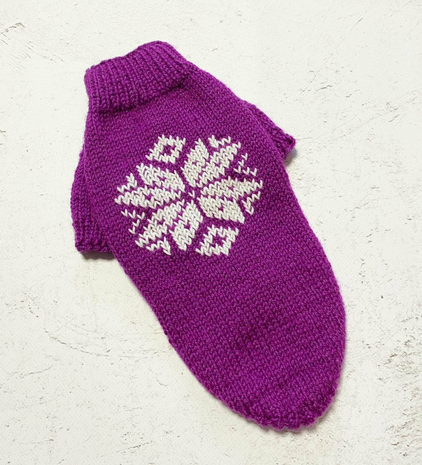 Вязаный шерстяной свитер Геометрика для собак мелких пород и кошек (Handmade) / M (ДС 29см, ОГ 32см)