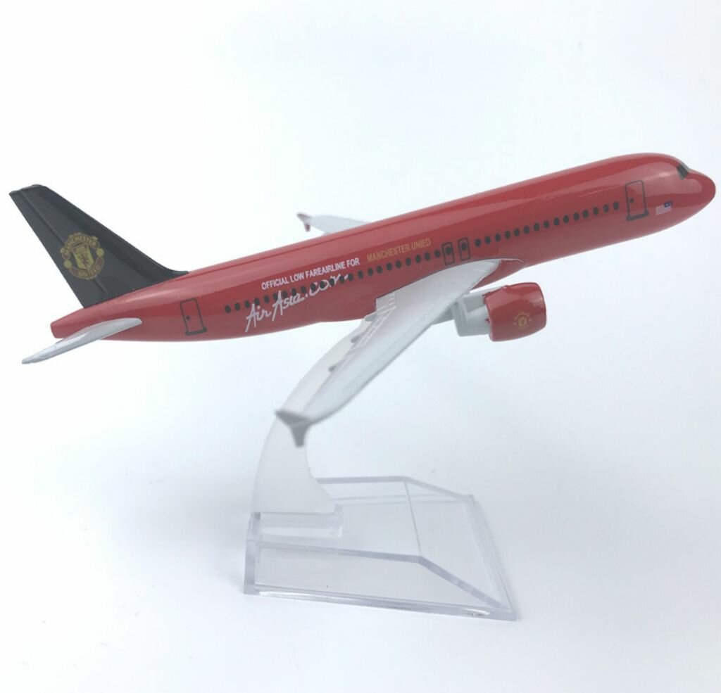 Модель самолета Manchester United Airbus 320 / AirAsia - 16см