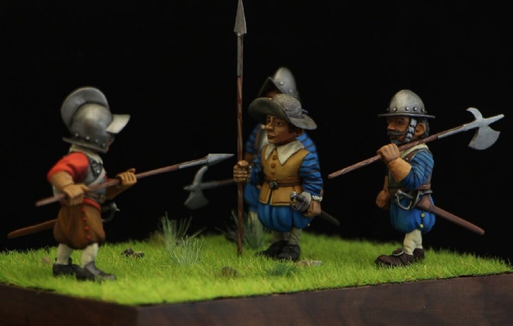 CHM-50.04. Шаржевая миниатюра. Тридцатилетняя война 1618-30: Европейская пехота №1. В комплекте 4 фигуры. 50 мм. Материал - смола.