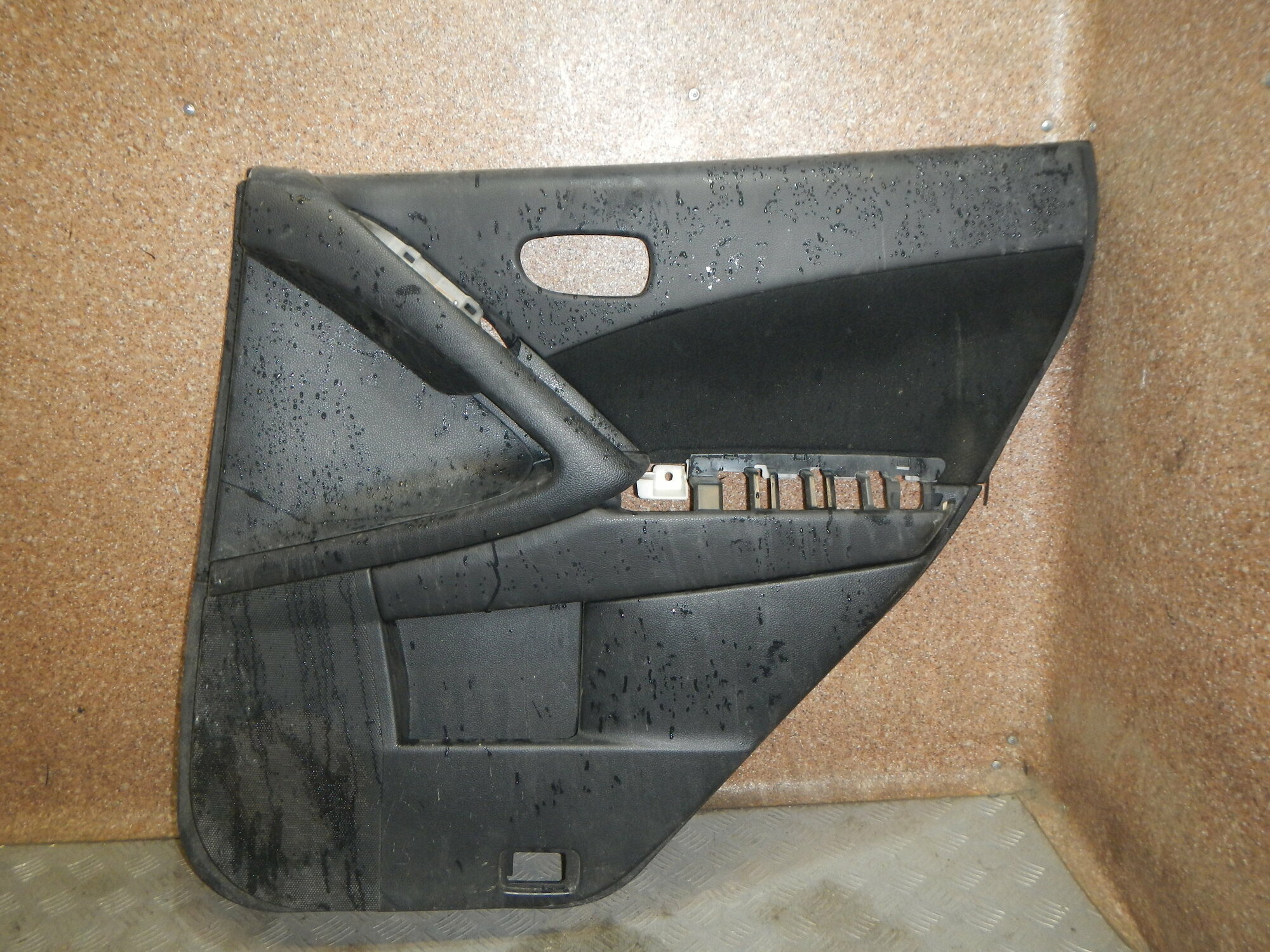 Б/У Обшивка двери задней правой, Nissan (Ниссан)-MURANO (Z51) (08-) NISSAN MURANO (Z51) (08-) Грязная. 517840 NISSAN арт...